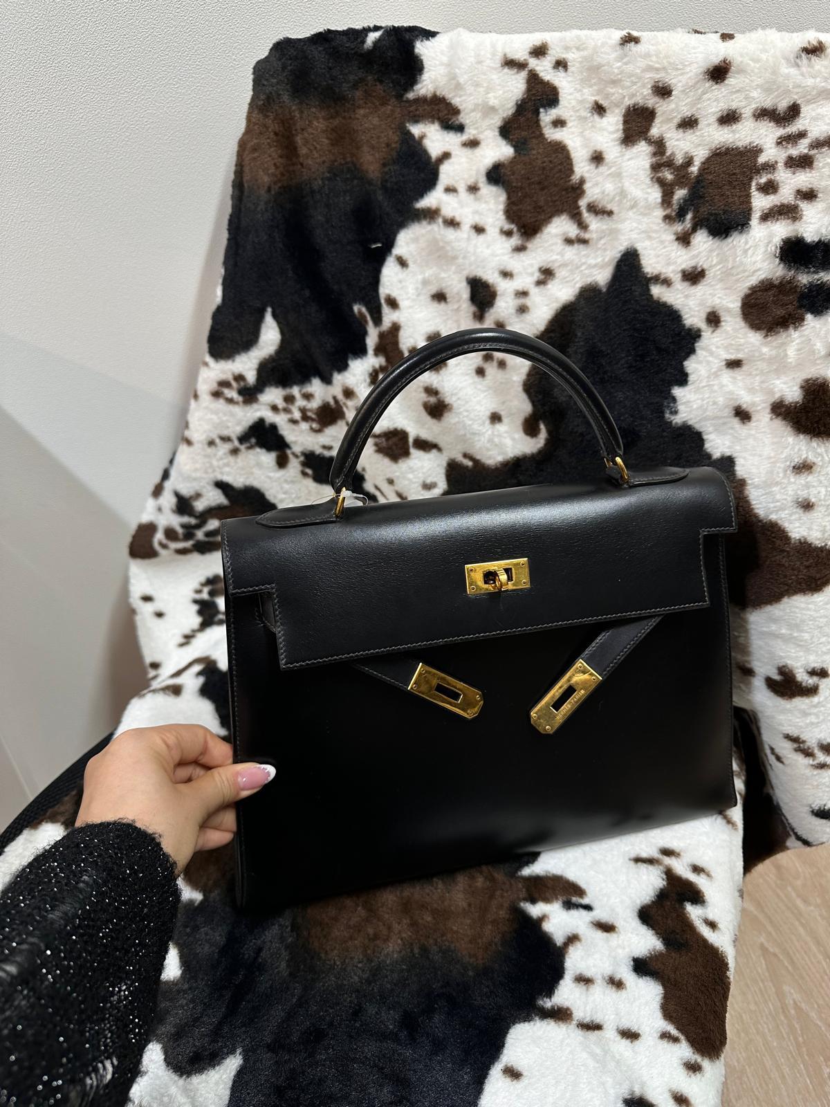 Hermes Kelly Box Leather Handbag 🖤 ｜Iconic Structure, Glossy Elegance ...